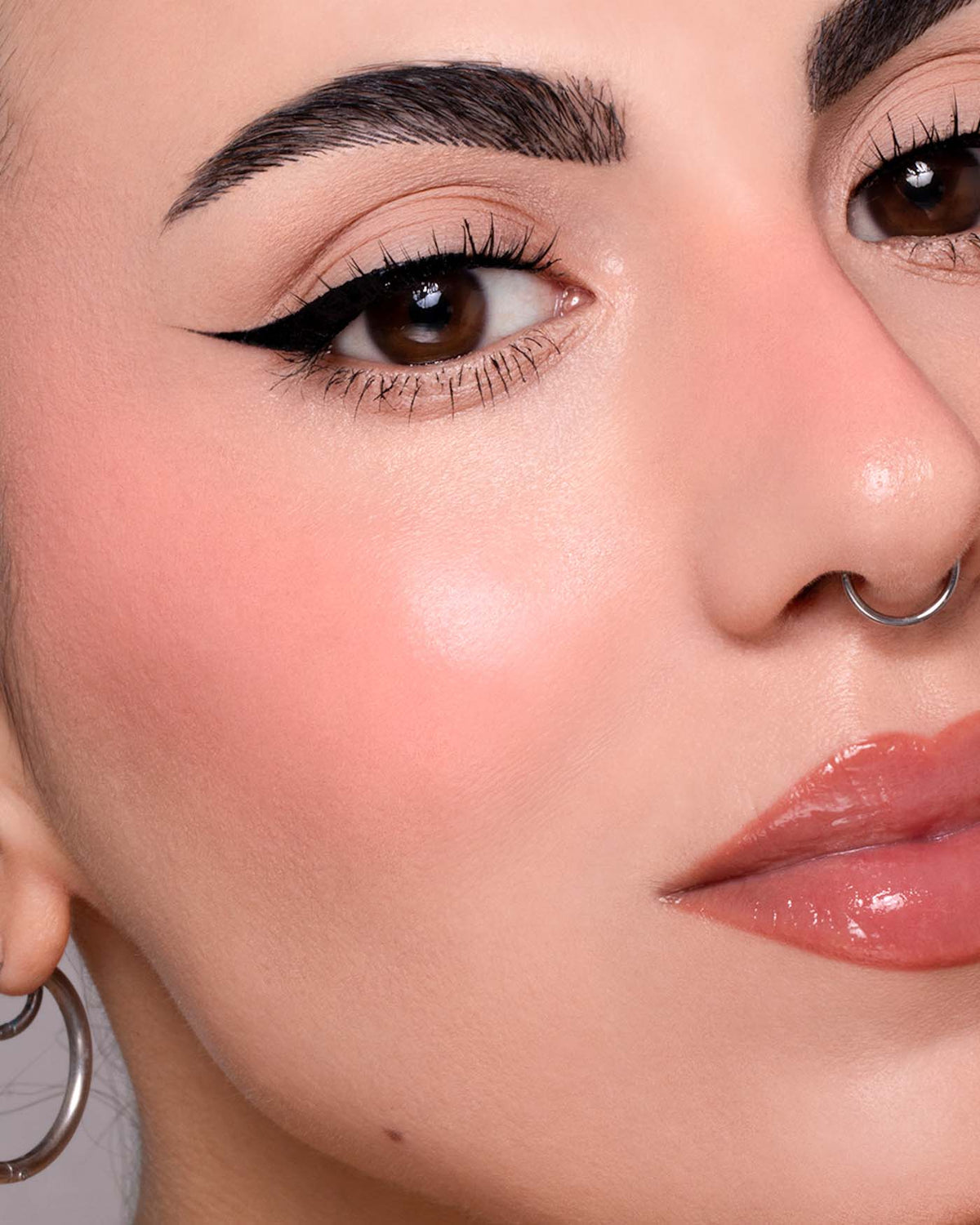 Astra Make-Up. High - Quality Cosmetics Products for Everyone | Astra ...